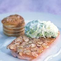 Mandelstekt ishavsrøye - Oppskrifter