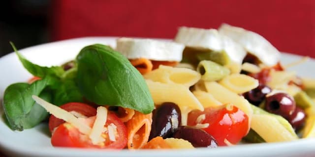 Pastasalat med god ost - Oppskrifter